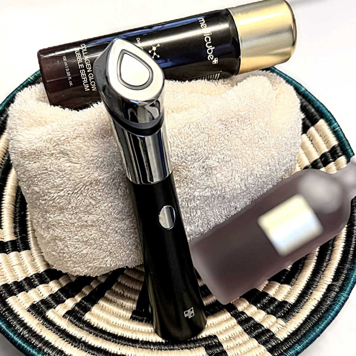 Medicube Age-R Booster-H Glow Booster Facial Device – Unboxing Beauty